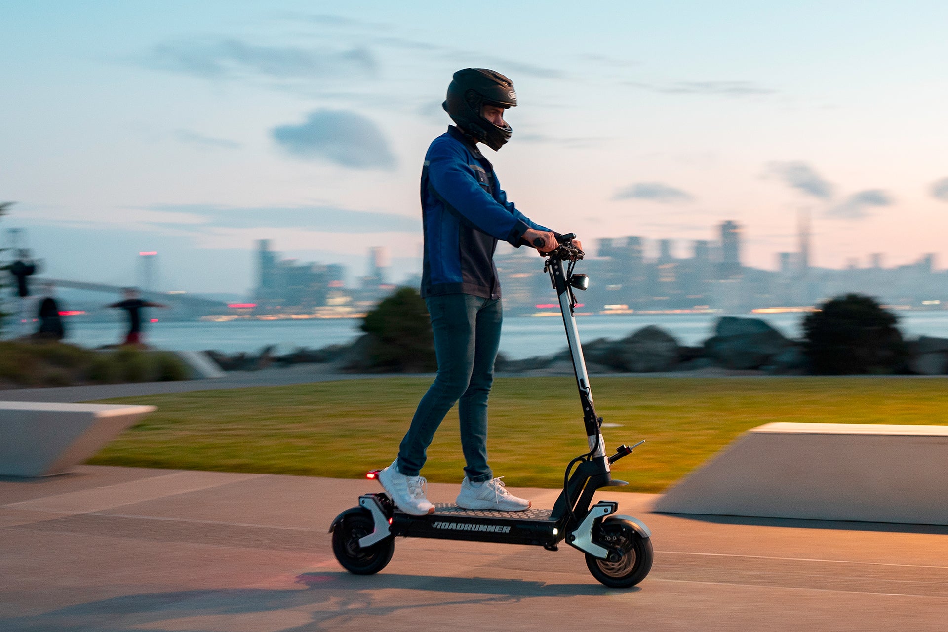 RX7 Hyper Electric Scooter Overview | RoadRunner Scooters
