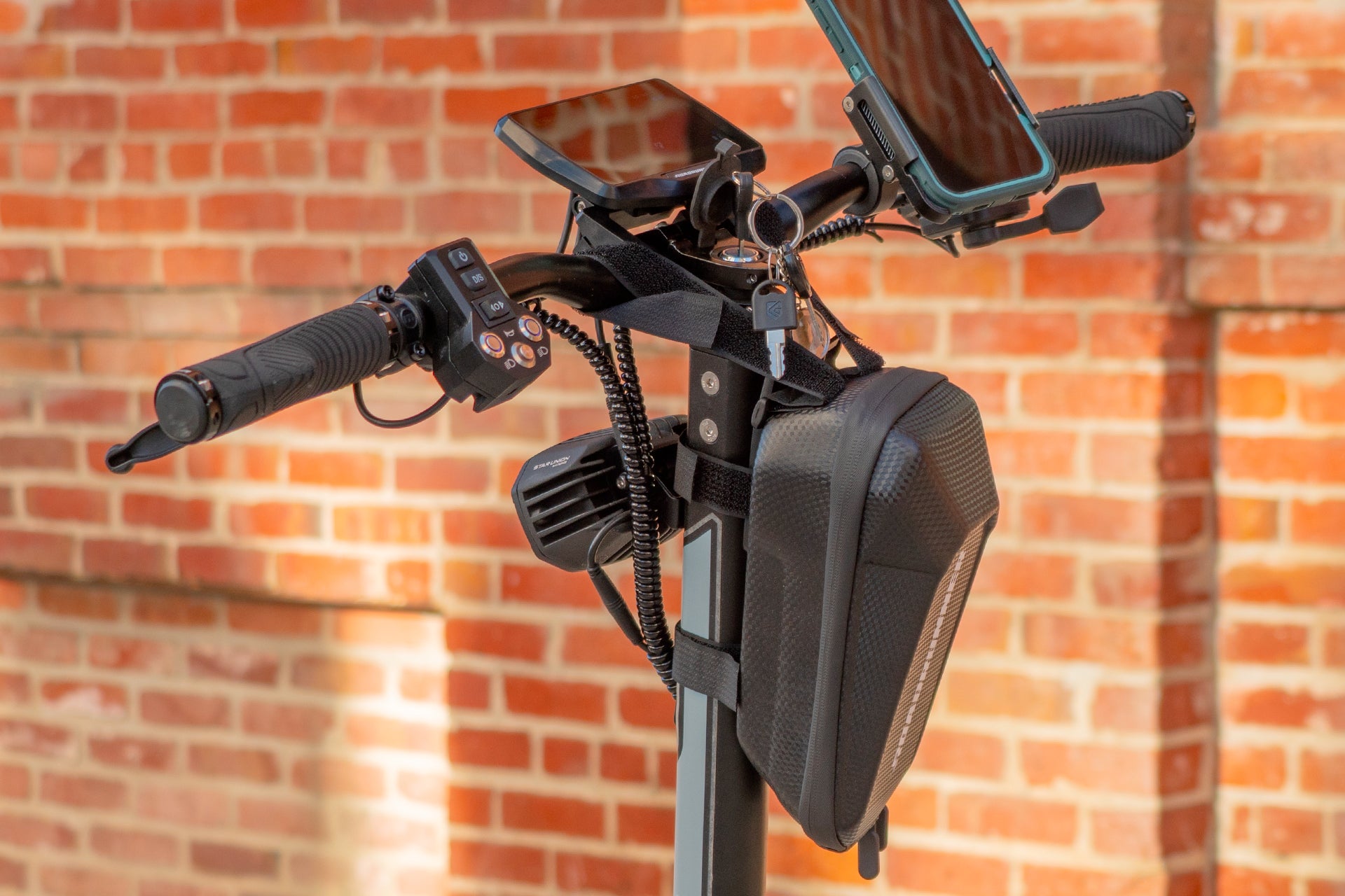 RX7 Hyper Electric Scooter Overview | RoadRunner Scooters